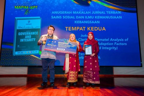 Jurnal UMPSA jadi wadah ilmu, raih pengiktirafan Anugerah MAPIM-KPT Ke-16 | UMPSA News
